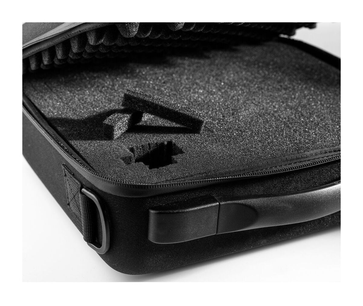 GUARDIQUE Semi Rigid EVA Case 500-400 | The Case Shop